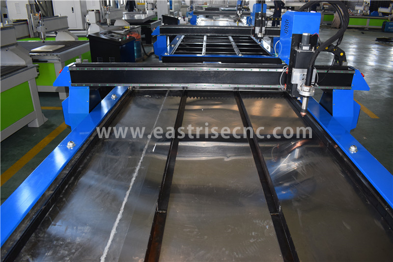 CNC Metal Plasma Cutting Machine with Water Tank And Water Spray from ...